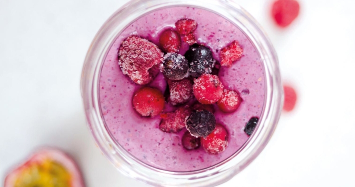 Very berry smoothie | Second Nature Guides